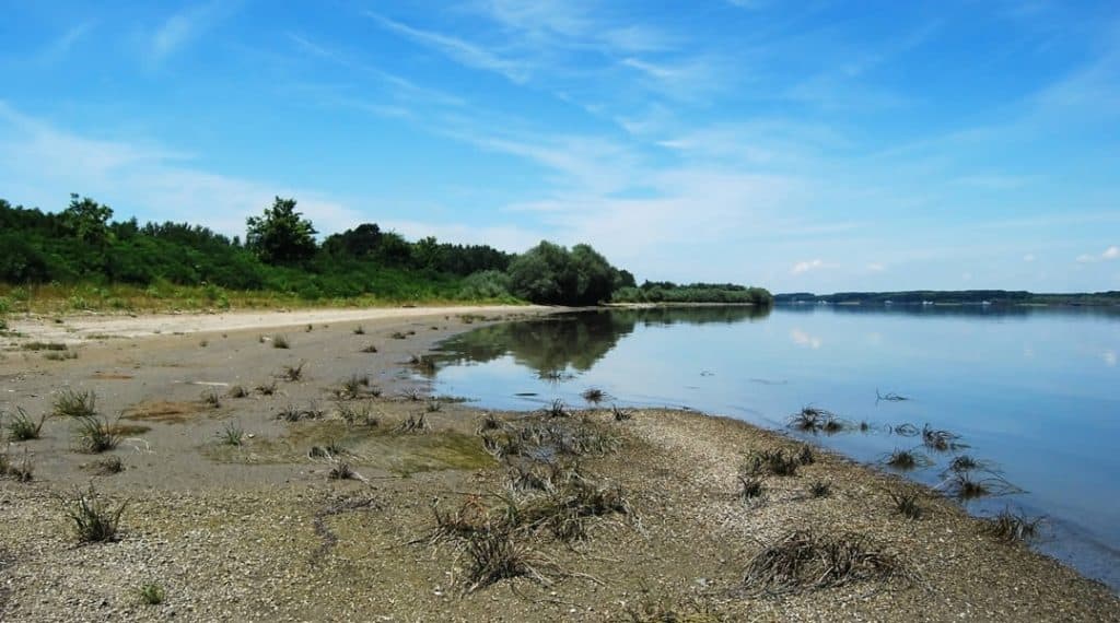 What To Know When Your Land is Bounded by Water - LANDTHINK